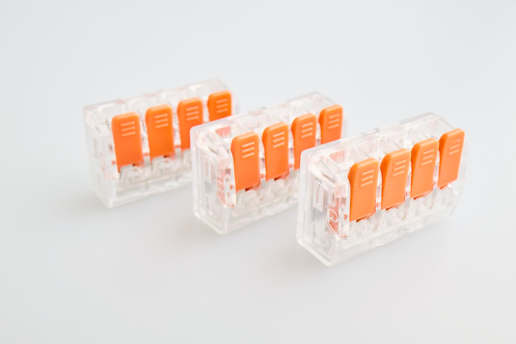 Lever-Type’ Push Connector Series for Enhanced Work Efficiency - (주)수룡 ...